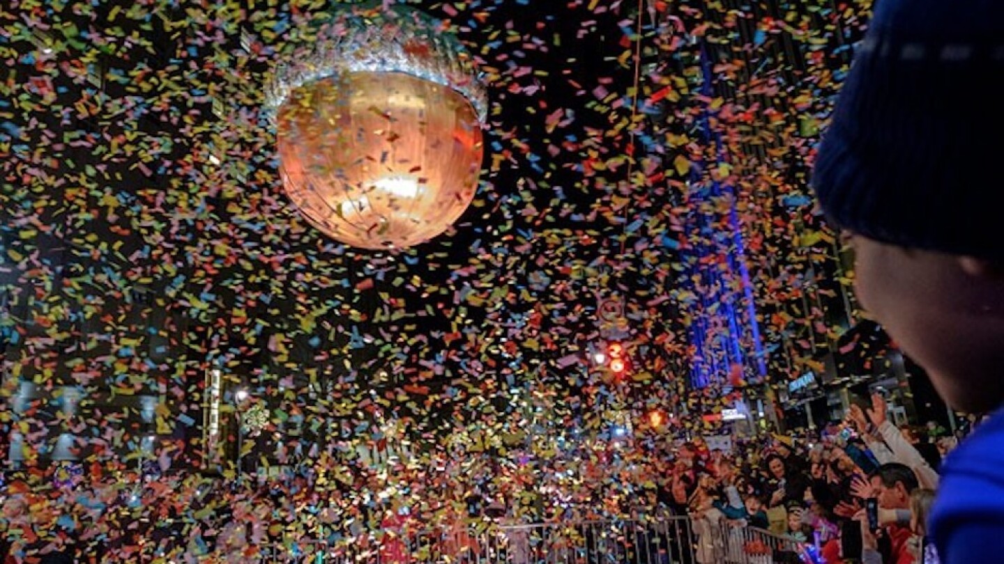 The Great Raleigh Acorn Gets Ready for New Year's Eve | Raleighnc.gov