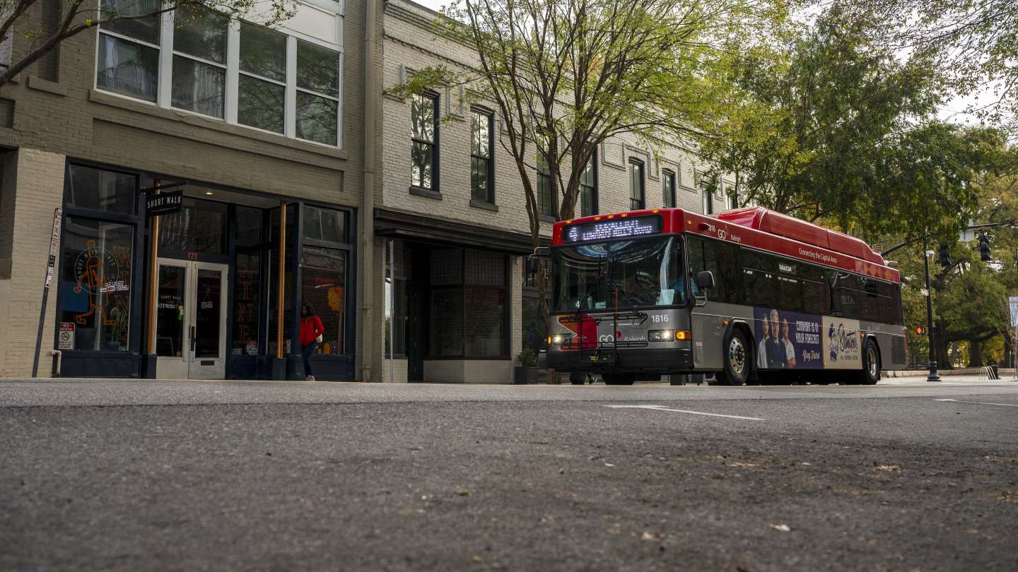 Bus Advertising | Raleighnc.gov